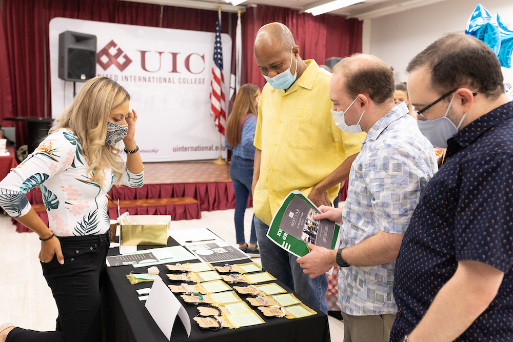 UIC Business Expo Showcases Future Entrepreneurs - United International ...