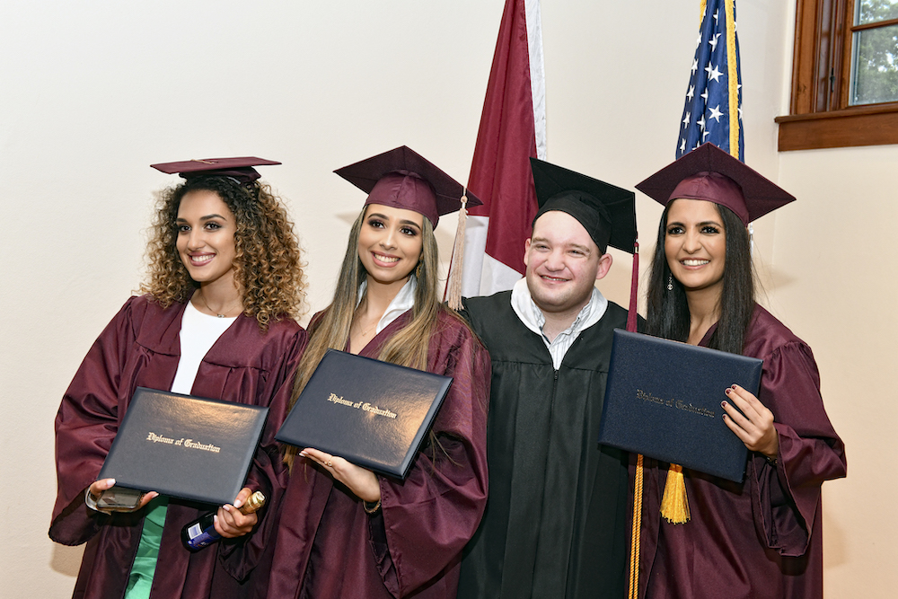 UIC Awards Associate And Bachelor Degrees On The 20th Commencement ...